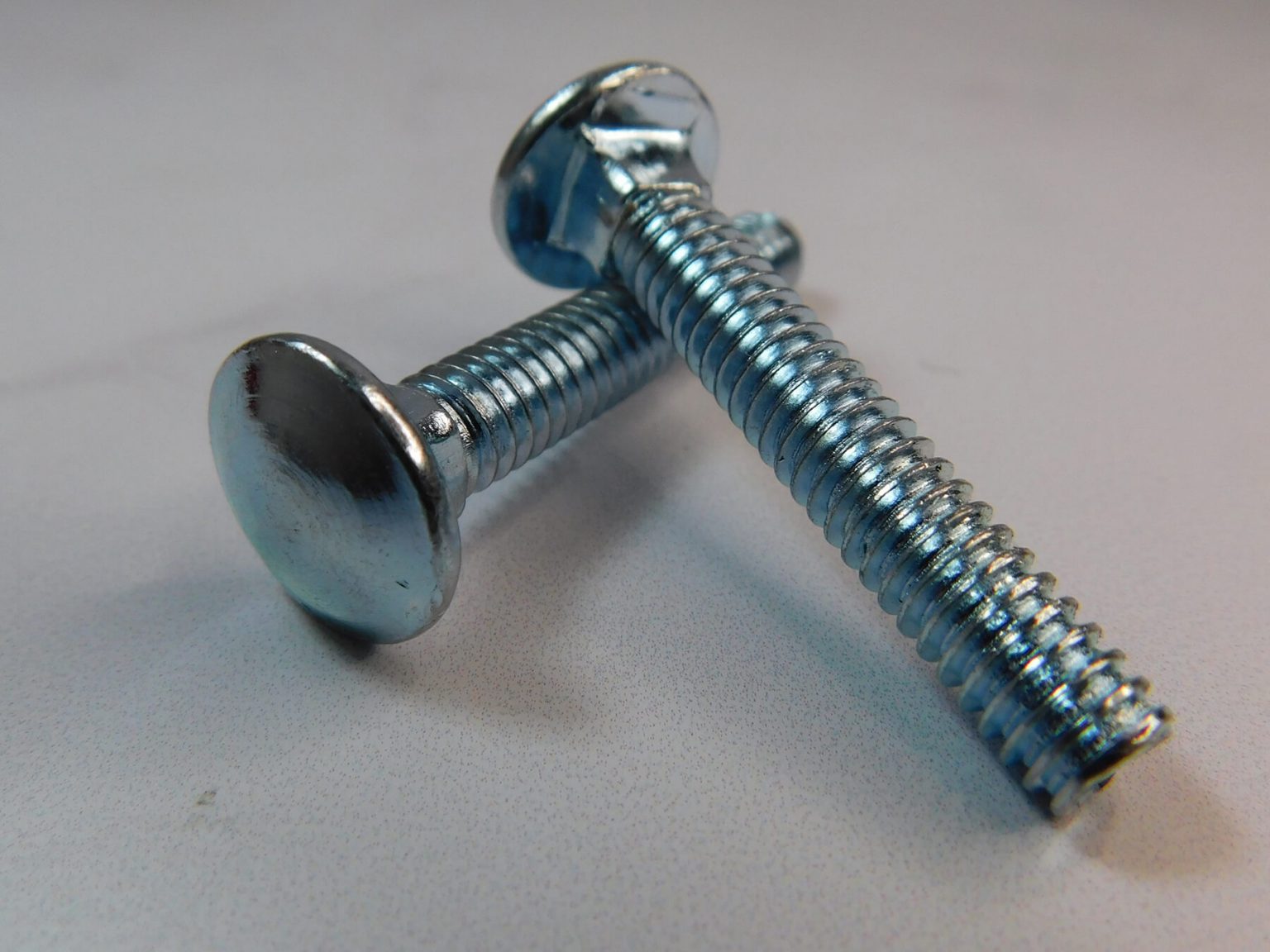 Bulones Cabeza Redonda Cuello Cuadrado – Isadar – Buldar